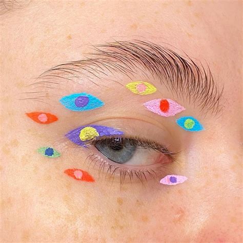Pin by 🙌🏻 on Makeup | Eye makeup art, No eyeliner makeup, Graphic makeup