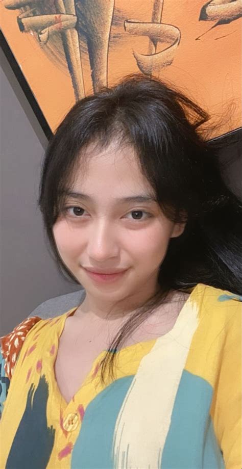 Pin oleh Marvel Adi maulana di Simpan Cepat | Referensi wajah, Gaya rambut cantik, Orang cantik