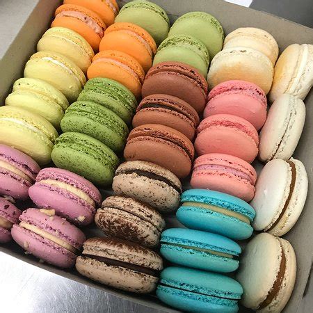 BON MACARON PATISSERIE, Vancouver - 2823 Broadway W, Kitsilano ...