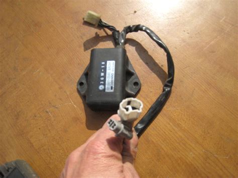 Yahoo!オークション - YUU444 SR400 1JR-3382 CDI イグナイター 3GW-10...