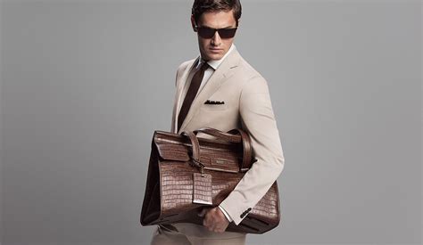 Мужские сумки Hugo Boss: поясные и через плечо, другие модели. Как ...
