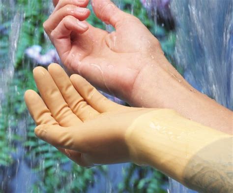 Protexis® Latex with Neu-Thera® Surgical Gloves | Care Express
