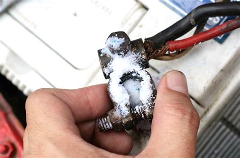 6 Easy Steps to Change Your Car Battery Efficiently