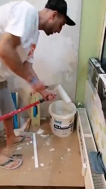 3 начина за съхраняване на валяк за шпакловка | Прители, научете как да ...