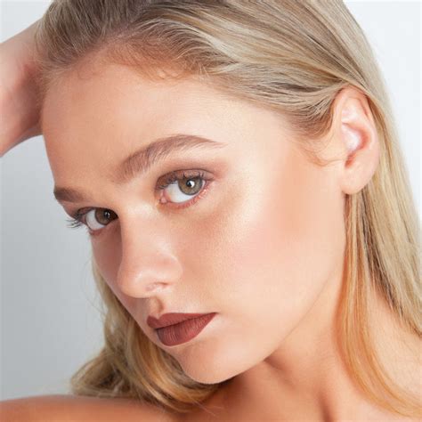 What's New – theBalm