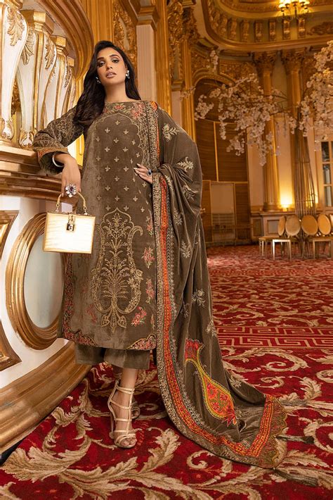 CHARIZMA LAWN 2021 | LUXURY SUMMER COLLECTION UK | LEBAASONINE – Tagged ...