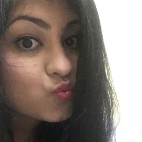 Himanshi Gogia (@nazar_e_pasha) • Threads, Say more
