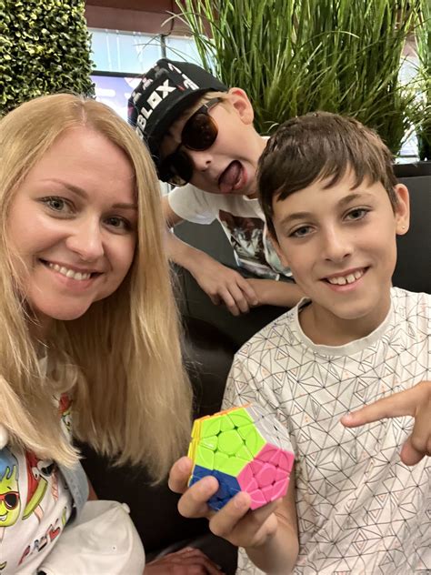 Мегаминкс – How to solve a Rubik's cube for kids | Как собрать кубик ...