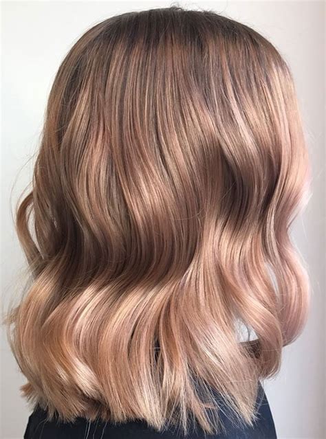 Strawberry Blonde: 30 υπέροχες αποχρώσεις για ξανθά μαλλιά με δόσεις ...