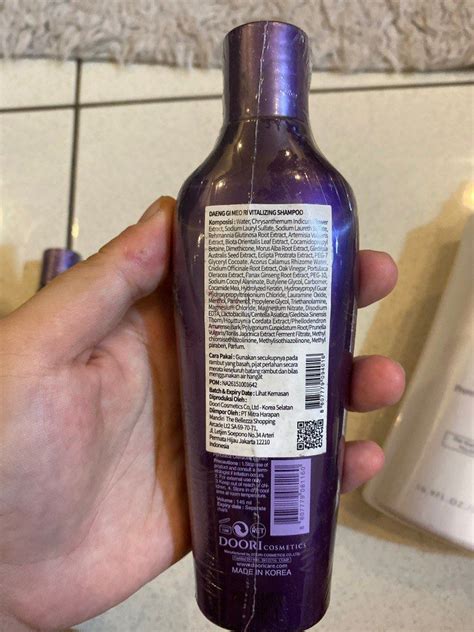 Shampoo daeng gi meo ri vitalizing shampoo, Kesehatan & Kecantikan ...