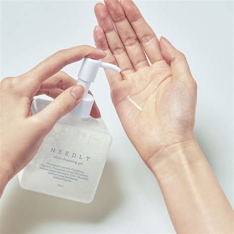 Needly Mild Cleansing Gel М'який очищуючий гель - Dermal cosmetics
