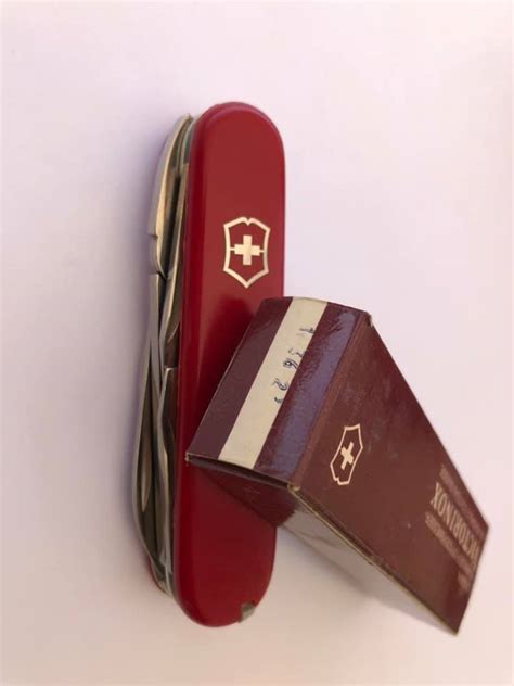 Victorinox Mechanic with corkscrew – Marc's Army Knives