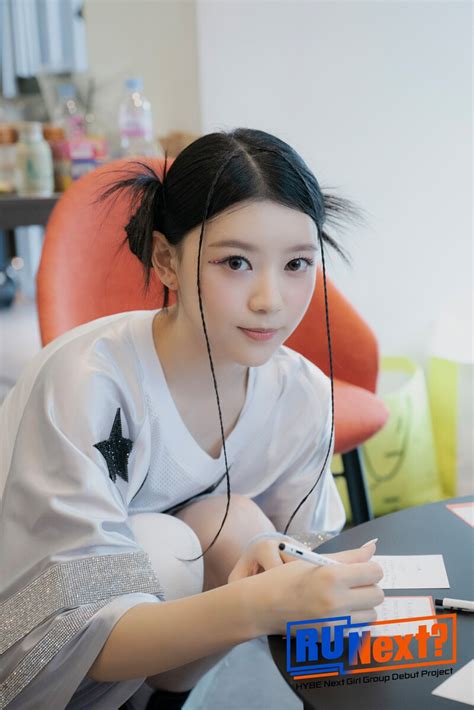 230829 - MOKA BEHIND PHOTO (ROUND 6) | kpopping