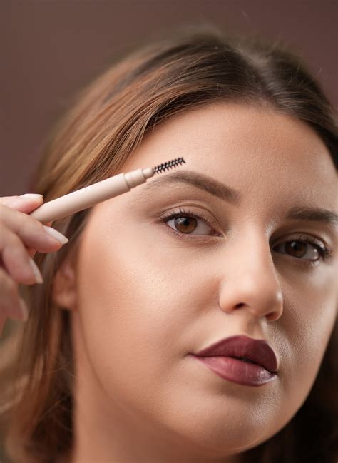 Brunette I-Brow Pencil – SKosmetics