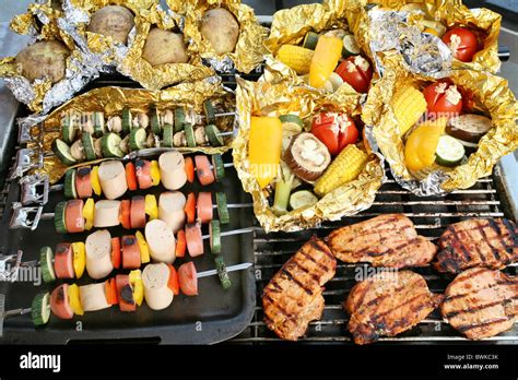 Grill Immobilien Grillgut Grill Grillen Grill Kartoffeln kochen Folie ...