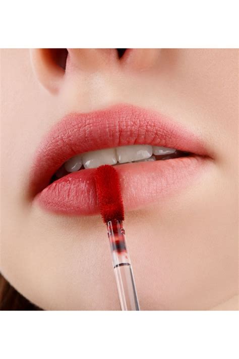 Блески и тинты LUXVISAGE LIP_TINT_AQUA_GEL_hyaluron_complex 04 бордовый ...