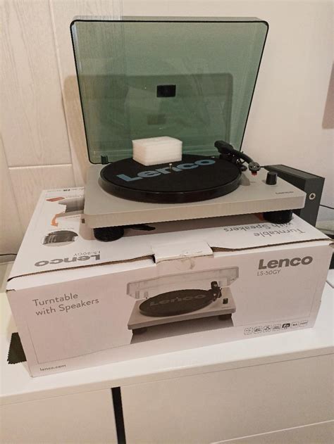 Lenco LS-50GY - gramofon s USB a 2 vestavěnými reproduktory, šedý | Aukro