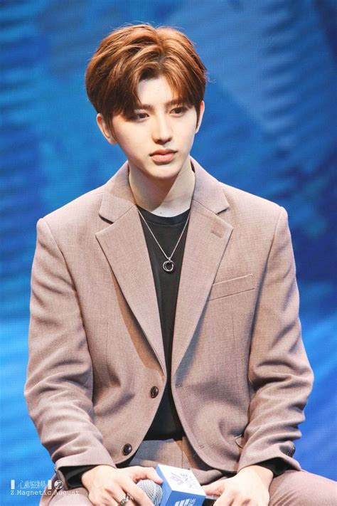 Pin by Tammy Sweety on KUN CAIXUKUN | Korean actors, Blazer, Korean
