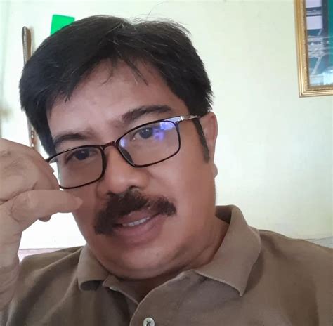 Bapak kumis seluruh indonesia | Facebook