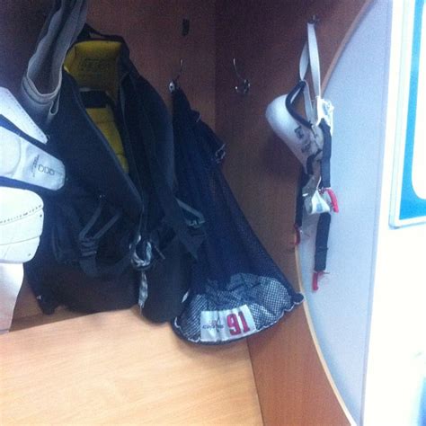 Sergei Fedorov Still Uses His Capitals Gear (Photo) | RMNB