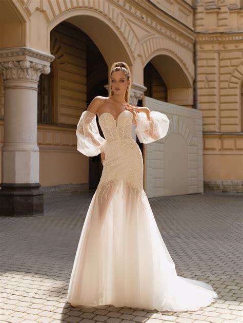 Купить свадебное платье Лавиния (ТМ Marry Mark) в салоне Рейна, Москва