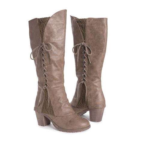 Women's Lacy Leo Boots | Ropa