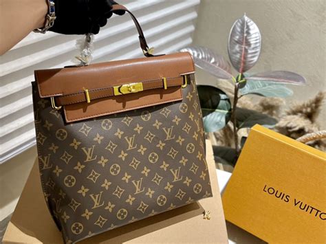 Рюкзак Yves Saint Laurent Yves Saint Laurent - купить с доставкой по ...