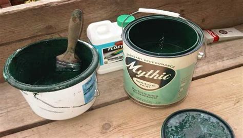 Чем и как разбавить водоэмульсионную краску: можно ли разводить водой