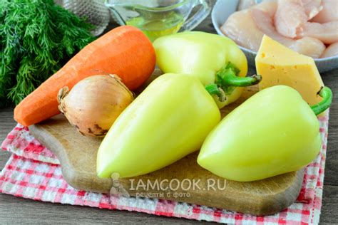 Перец, фаршированный курицей и сыром — рецепт с фото пошагово
