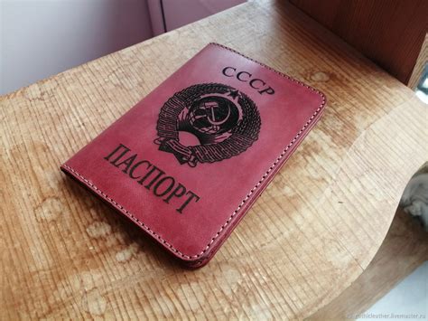 Обложка на паспорт из натуральной кожи – купить онлайн на Ярмарке ...