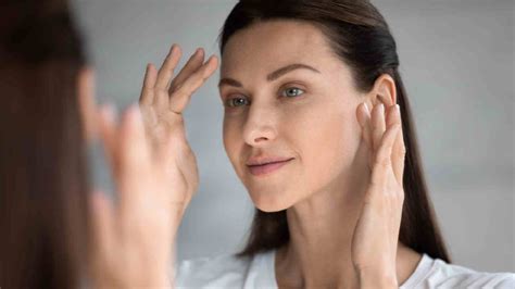 6 beauty ingredients to avoid with sensitive skin | HealthShots