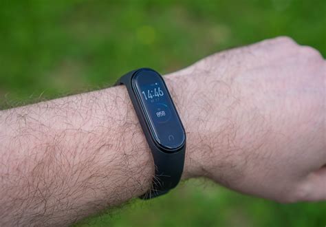 Проверил единственный в России браслет с возможностью платить по NFC и ...