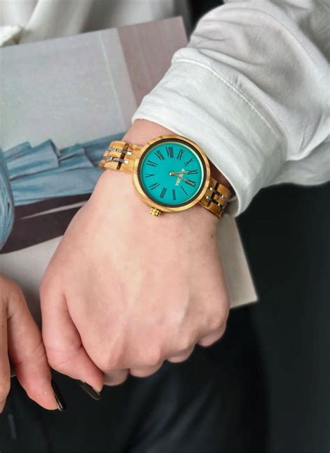 Наручные часы из дерева “AVRORA” женские (Tiffany color) в интернет ...
