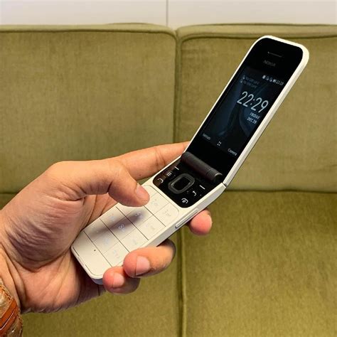 Nokia Flip 2720 | Kupatana