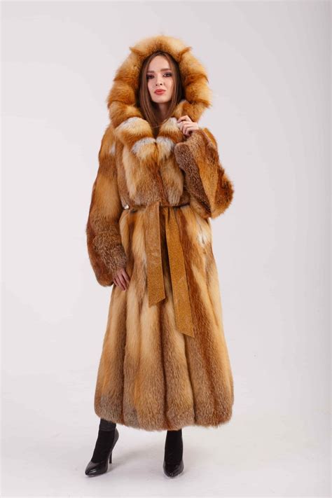 Шубы из лисы | Fur coats women, Fur fashion, Fur jacket