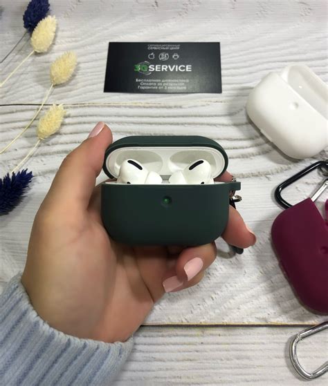 Купить Чехол силиконовый для Apple AirPods Pro с карабином (pine green ...