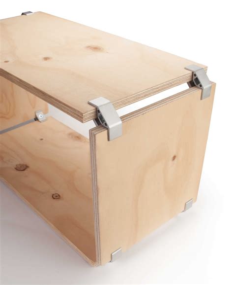 Ply90 Brackets - Woodcarving Illustrated