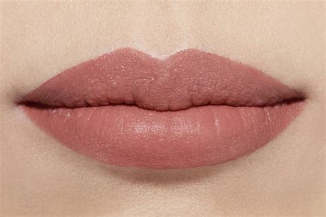 ROUGE ALLURE VELVET Luminous matte lip colour 62 - Libre | CHANEL