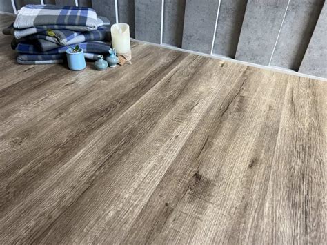 Кварцвиниловый SPC ламинат Lamiwood Quartzwood Q-17 Дуб Кросби купить в ...