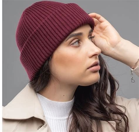 👒Лучшие утепленные, демисезонные, вязанные женские шапки на 2024 год