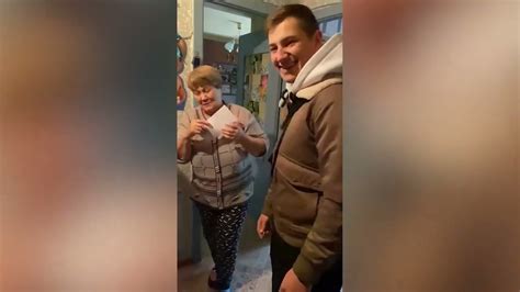 В рамках месячника, посвященного Дню пожилых людей, волонтерами была ...