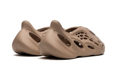 Adidas Yeezy Foam Runner Clay Taupe - Beige kopen? & Pirri