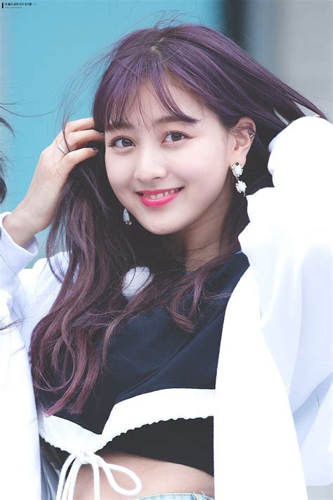 Asian Armpit Collection — Lets start with Jihyo! Never notice her beauty...