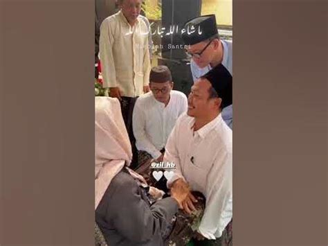 Gus Baha Sungkem KH Nurul Huda Djazuli Ploso || #gusbaha #khnurulhudadjazuli - YouTube