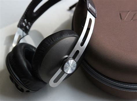 Sennheiser Momentum Over-the-Ear Headphones - HomeTheaterHifi.com