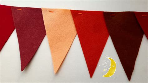 DIY: Гирлянда из фетровых флажков своими руками. - YouTube