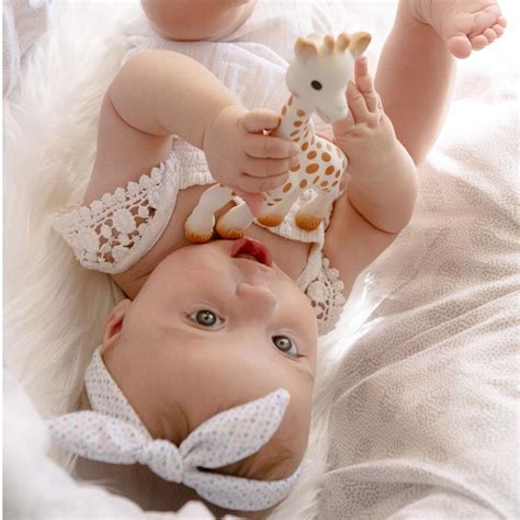 Buy Sophie la girafe and Non Spill Cup Bundle Gift Set Online at ...