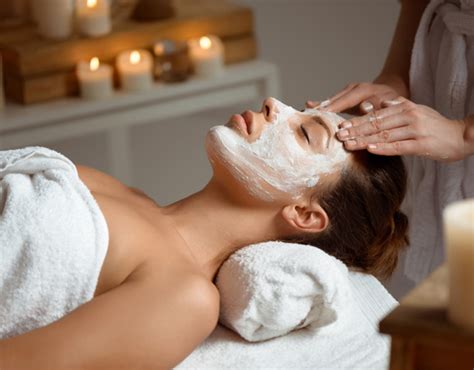 FACIAL - Get Glow Salon