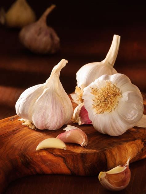 8 Benefits of Garlic for Losing Weight