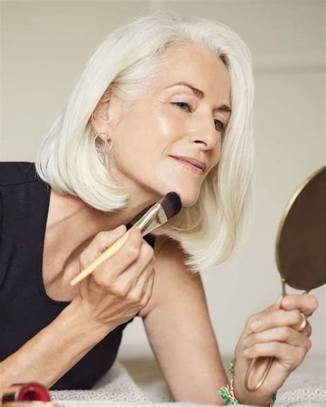 Clarins Russiaさんのインスタグラム写真 - (Clarins RussiaInstagram)「Более 60 лет ...